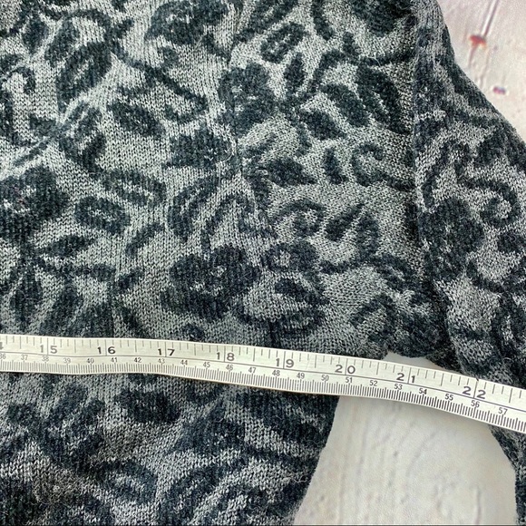 Casual Corner | Sweaters | Casual Corner Blackgrey Sweater | Poshmark